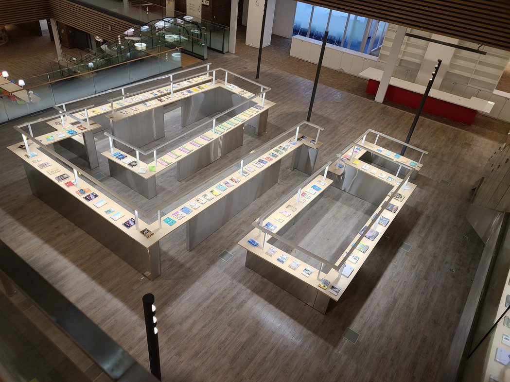 ห้องสมุดสาธารณะ เมืองเถาหยวน (Taoyuan City Public Main Library ...